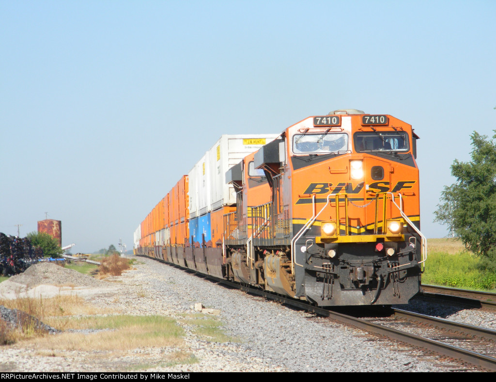 BNSF 7410